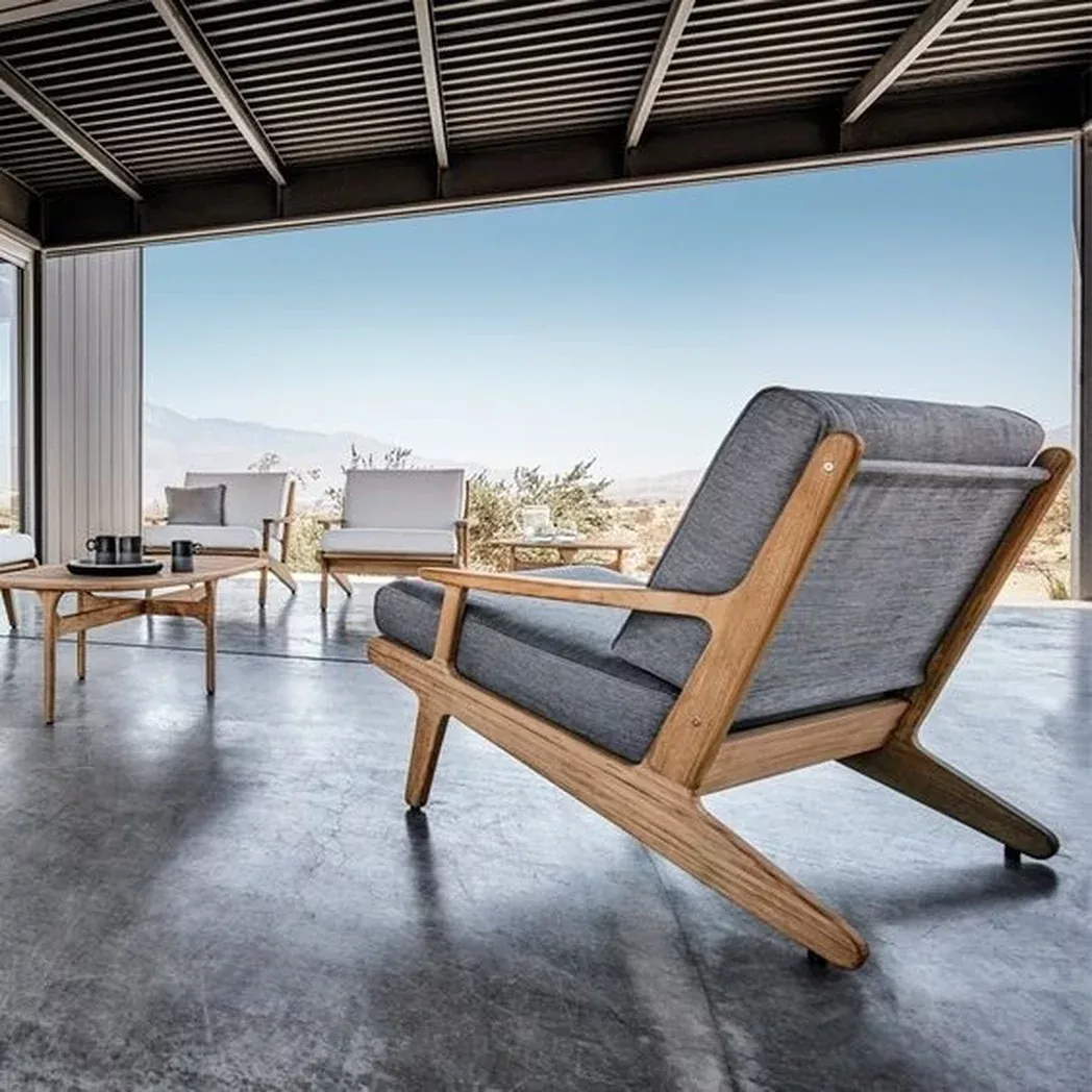 Gloster Bay Lounge Chair|Buffed Teak|Seagull|Granite|Outdoor Lounge Chair